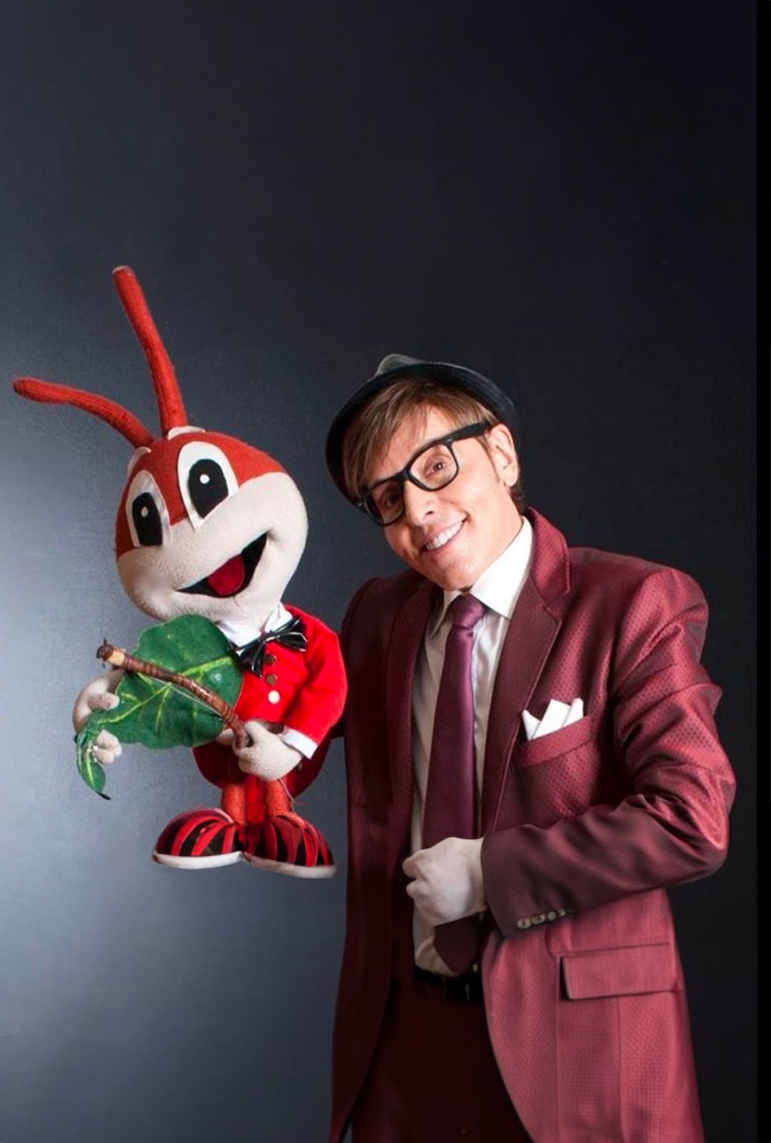 Descubriendo a Cri Cri - FIDTEATROS